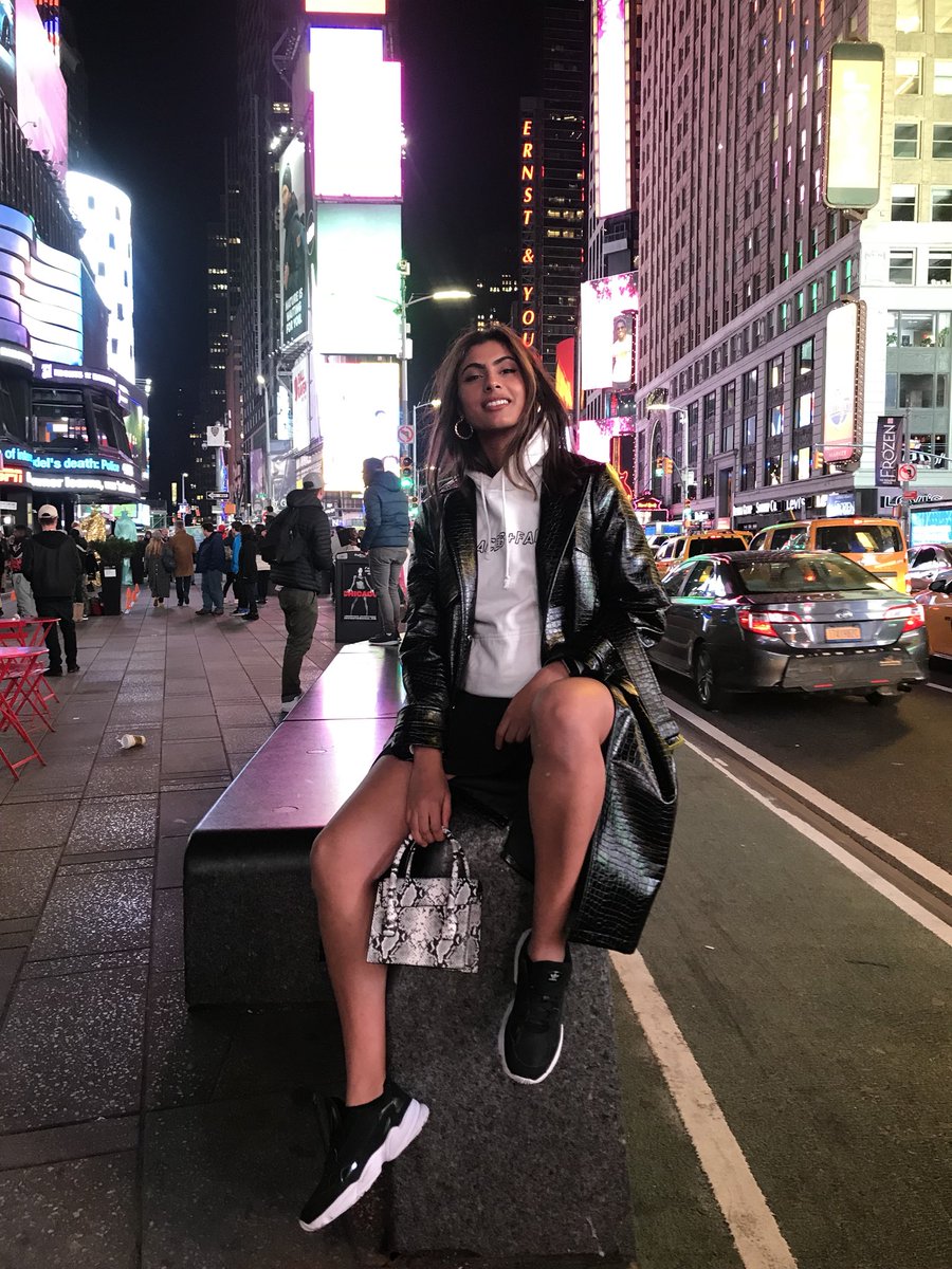 27 best Twitter Simisear_ images on Pholder | LOOOOL why are my friends ...