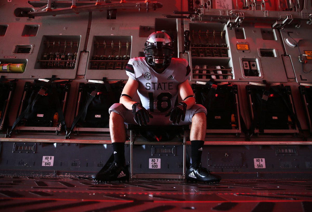MSU Unveils new C-17 inspired all-gray uniforms : r/CFB