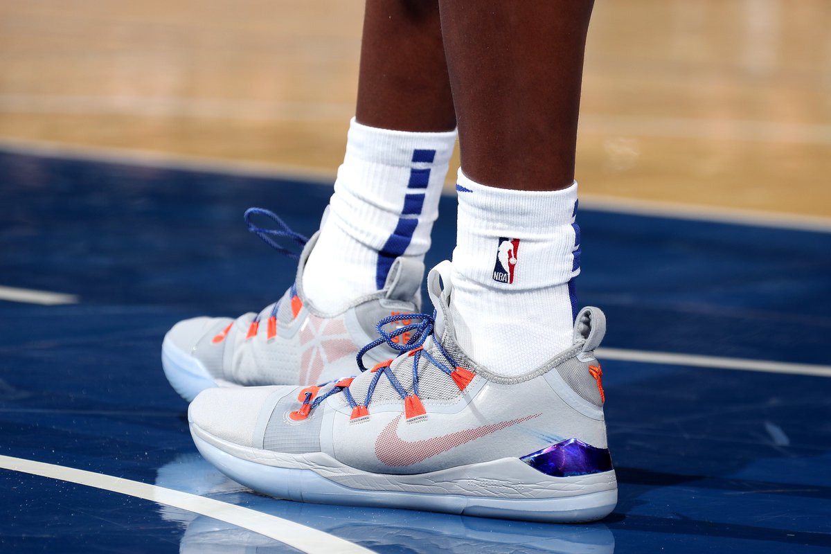 Kobe Knicks Shoe