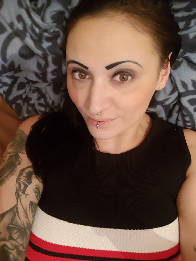 Bonita De Sax On Twitter Dieses Gesicht Wartet Auf Sahne Meine Lieben Ab Heute Wieder In