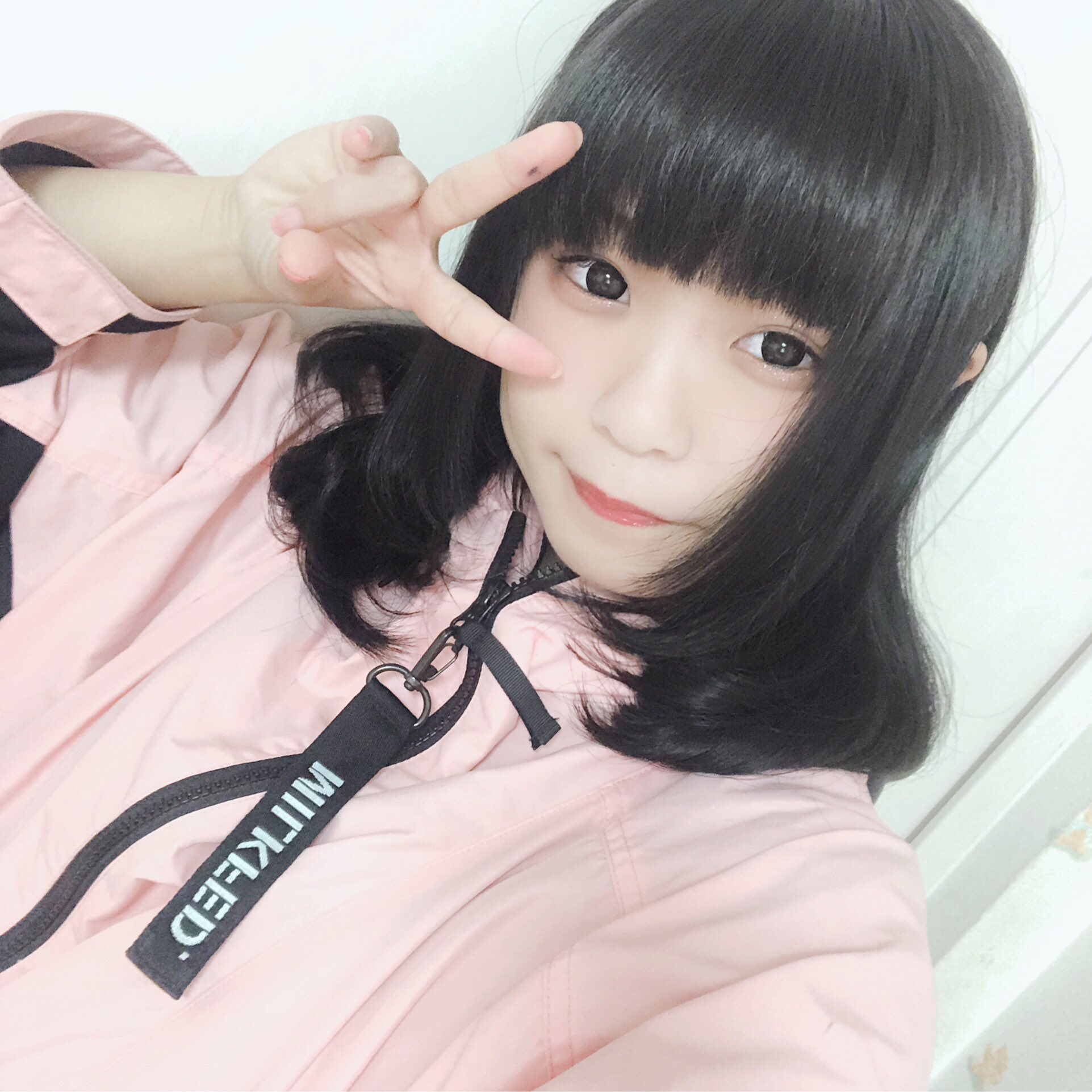 JUNNA on Twitter: "やっほお(^-^)🖤ぴょ 本日はライブ(^-^)🖤えいえいお #血豆笑う https://t.co/S4hNeNNT2M…