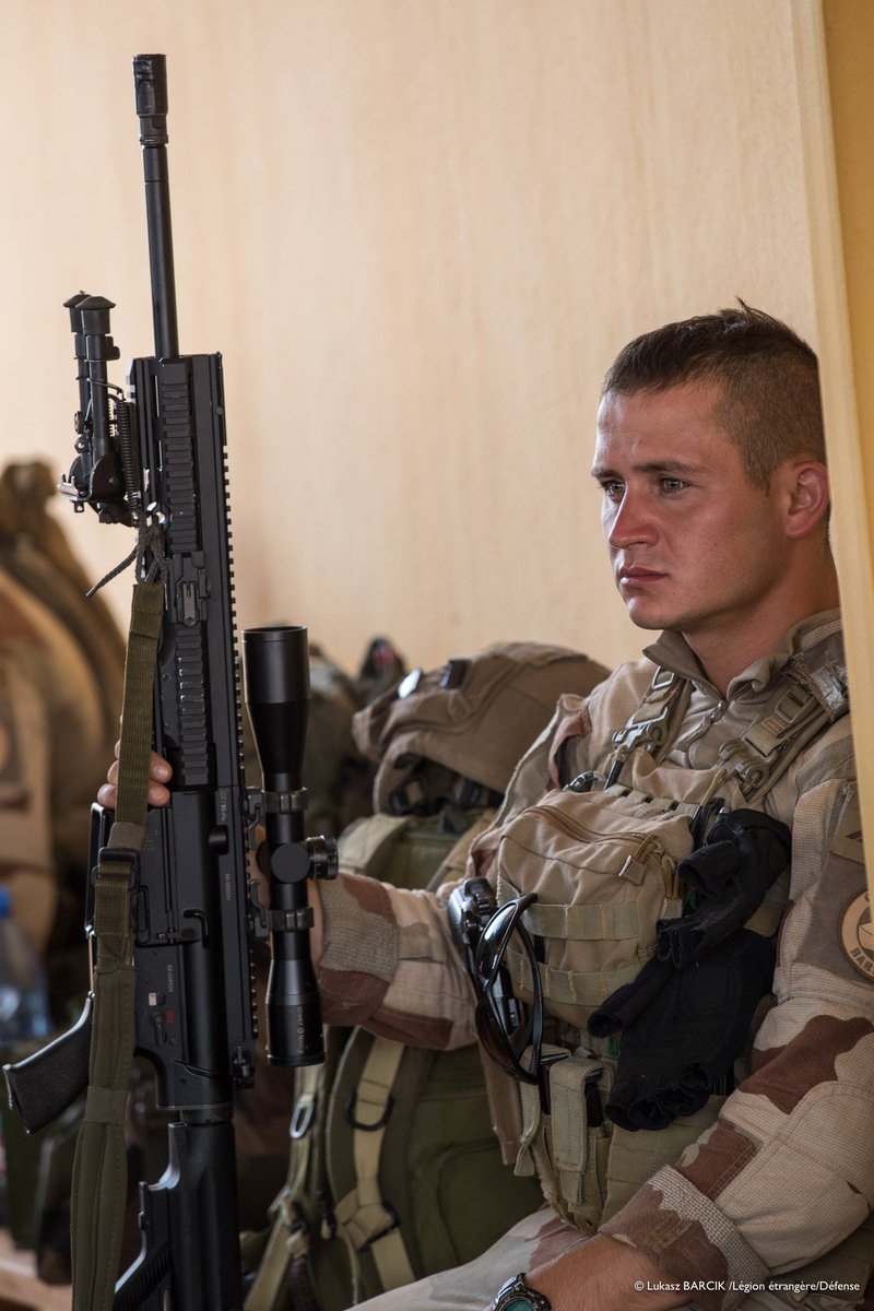 How does the 2 REP (FFL) compare to the British Paras? | Page 254 ...