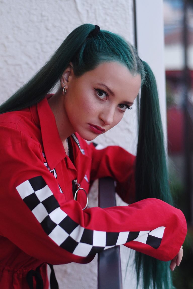 Underrated Western Artist (Part 2) - Au/Ra - KpopSource - Your Ultimate ...