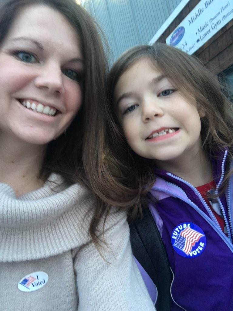 Lisa Samsel's Instagram, Twitter & Facebook on IDCrawl