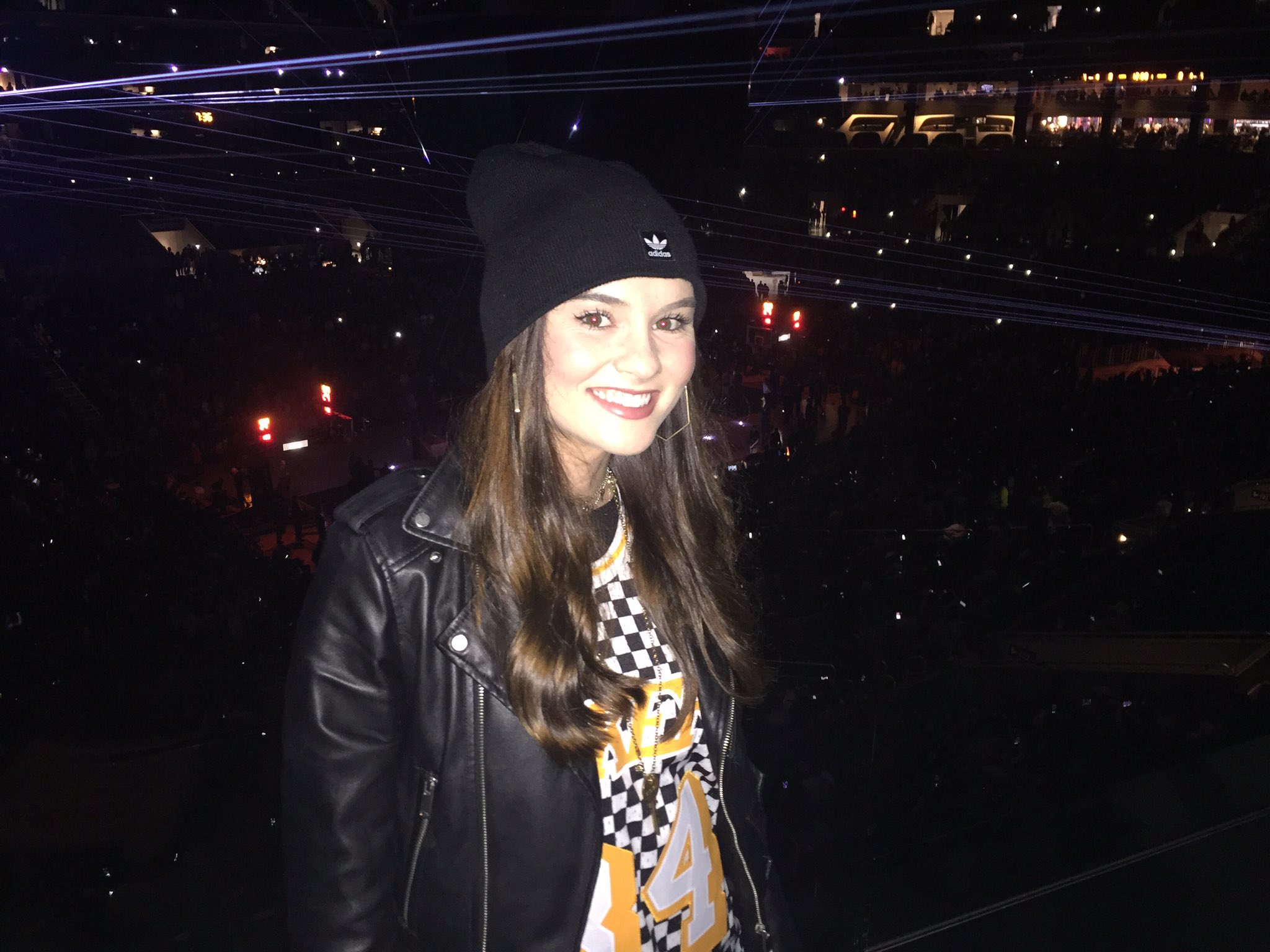 Madeline Carroll Wallpaper