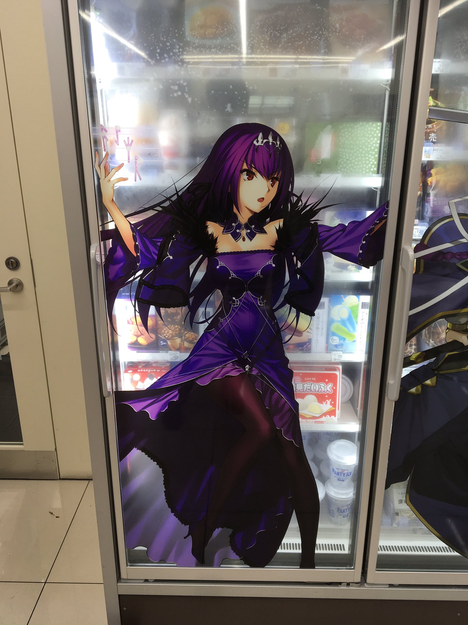 Ryoryo@Sistina on Twitter: "アイスを守るスカディ様…