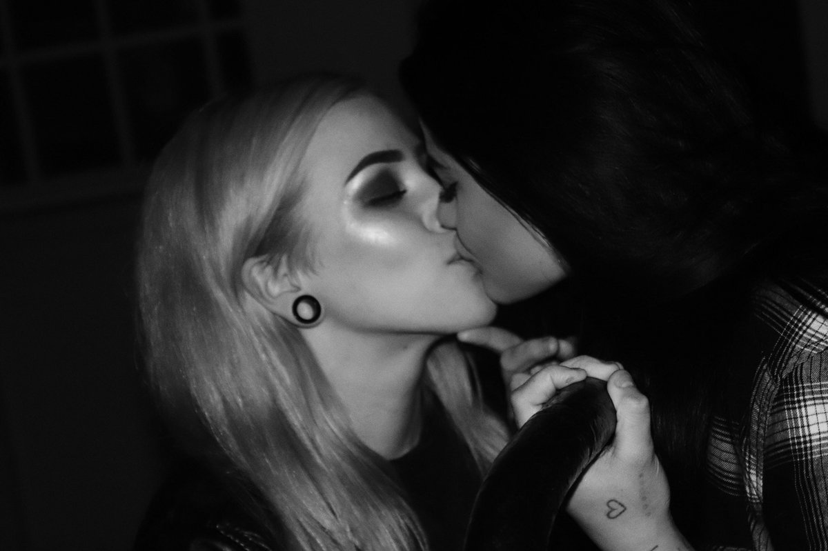 🔥Lesbians🔥 (@firelesbians) | Twitter