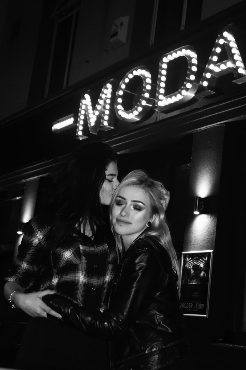 🔥Lesbians🔥 (@firelesbians) | Twitter