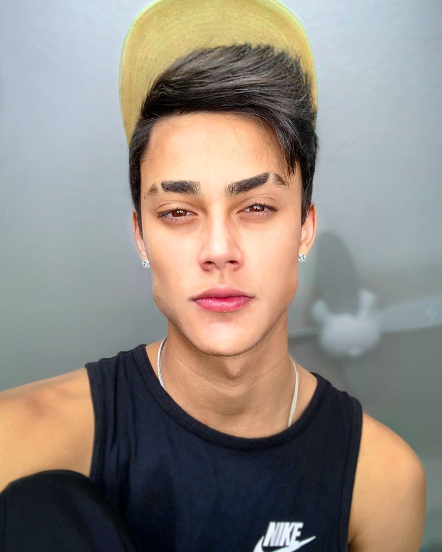 13 best Twitter u/ishow images on Pholder | 🙎🏼‍♂️