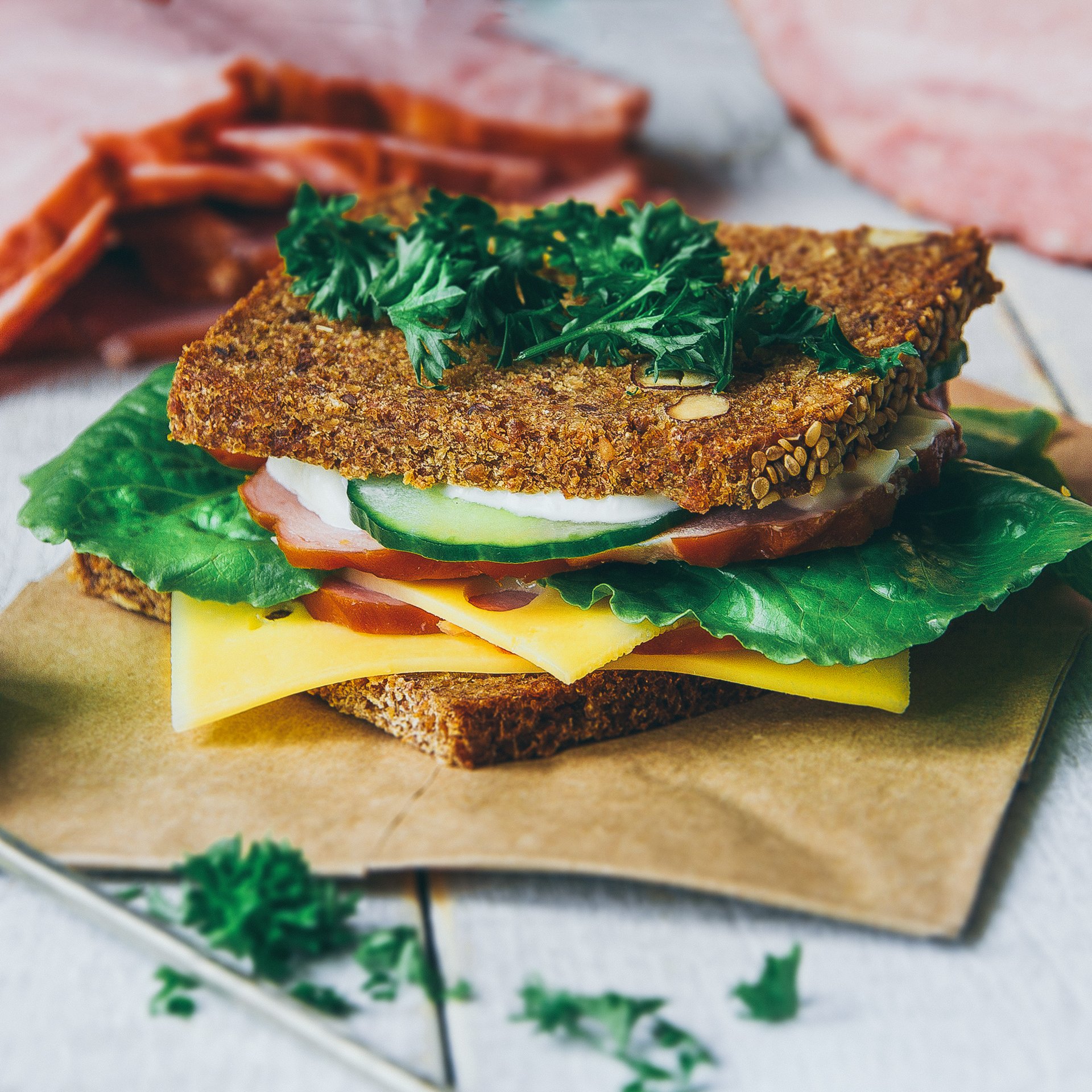Rye Bread with Muesli, romaine lettuce, Gouda – Coins and Diamonds