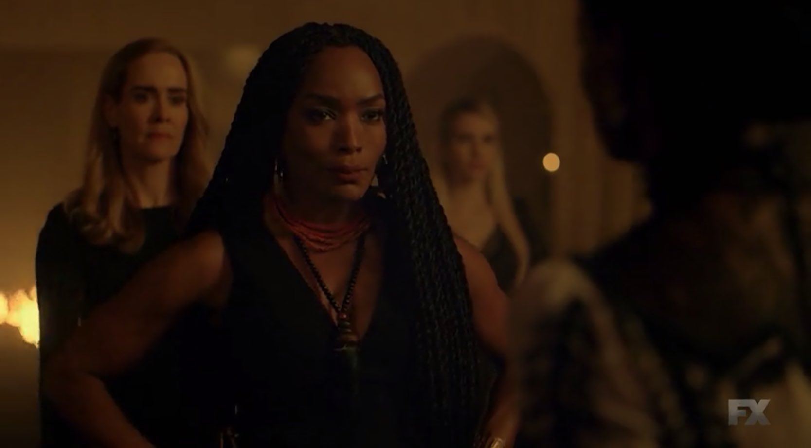 Angela Bassett American Horror Story Hair