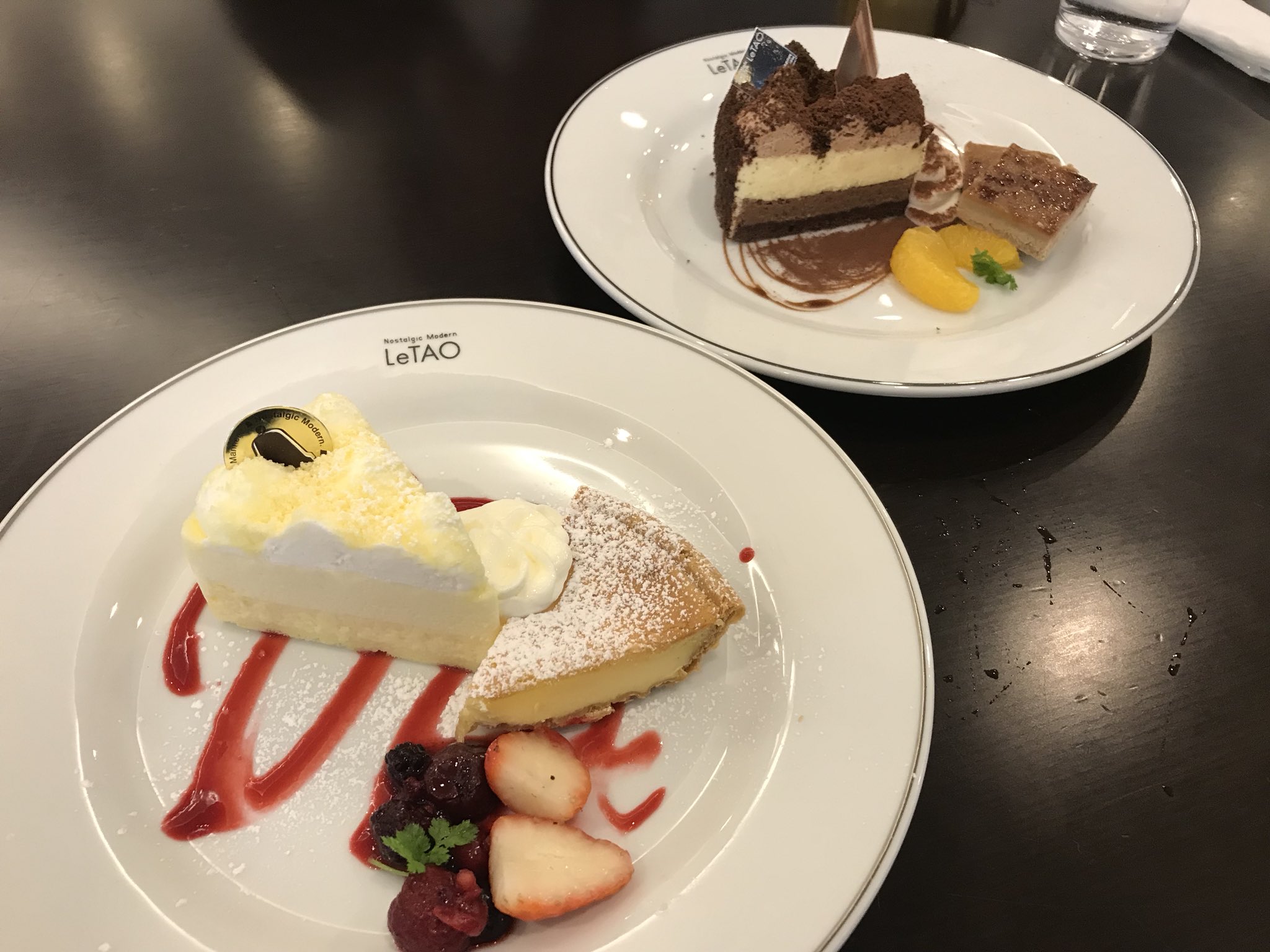 MIE on Twitter: "leTAO本店限定のケーキセット🍰 https://t.co/Pm4Yp1YeXD" / Twitter