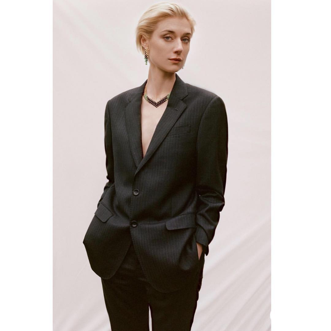 Women in suits - Page 3