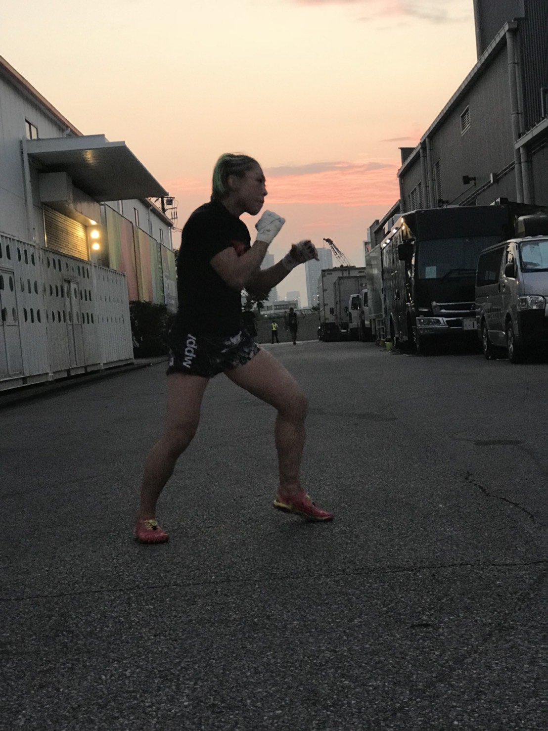 藤野恵実 emi fujino on Twitter: "また大人になりました。 37歳も色々あったけど、新たな1年をまた後悔しないように生きる！ いつも支えてくれる周りに感謝しかない。幸せ ...