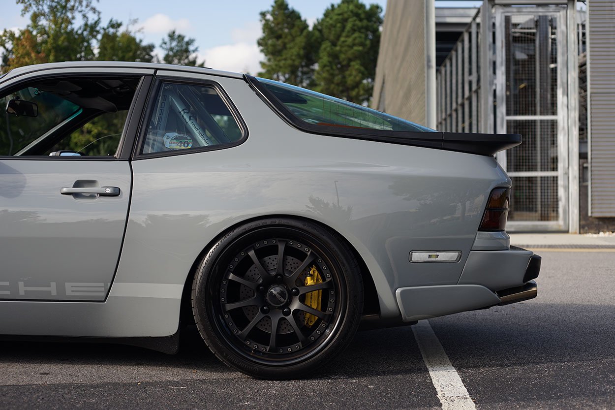 Porsche 944 Stance