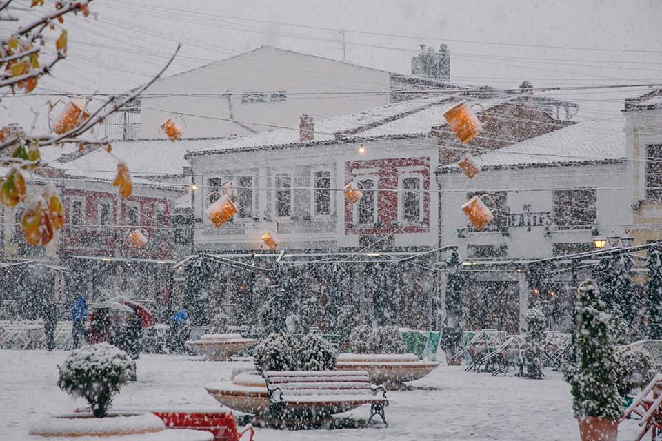 KORCE MAKINA ME QERA, Korçë (+355694799667) KORCE MAKINA ME QERA, Korçë (+355694799667)