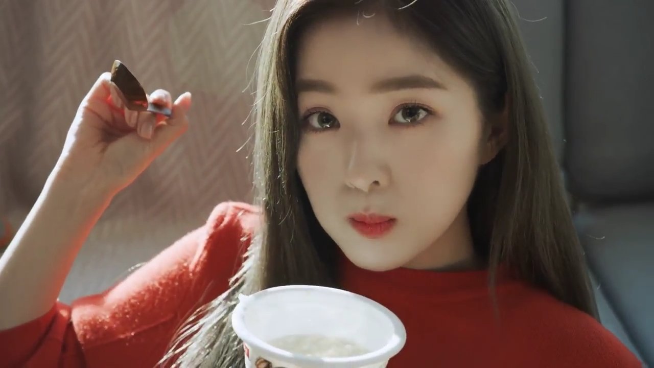 IRENE (아이린) NEWS on Twitter: "[PHOTO] 181121 #IRENE #WENDY 'Dongwon YangBan Instant Porridge' CF ...