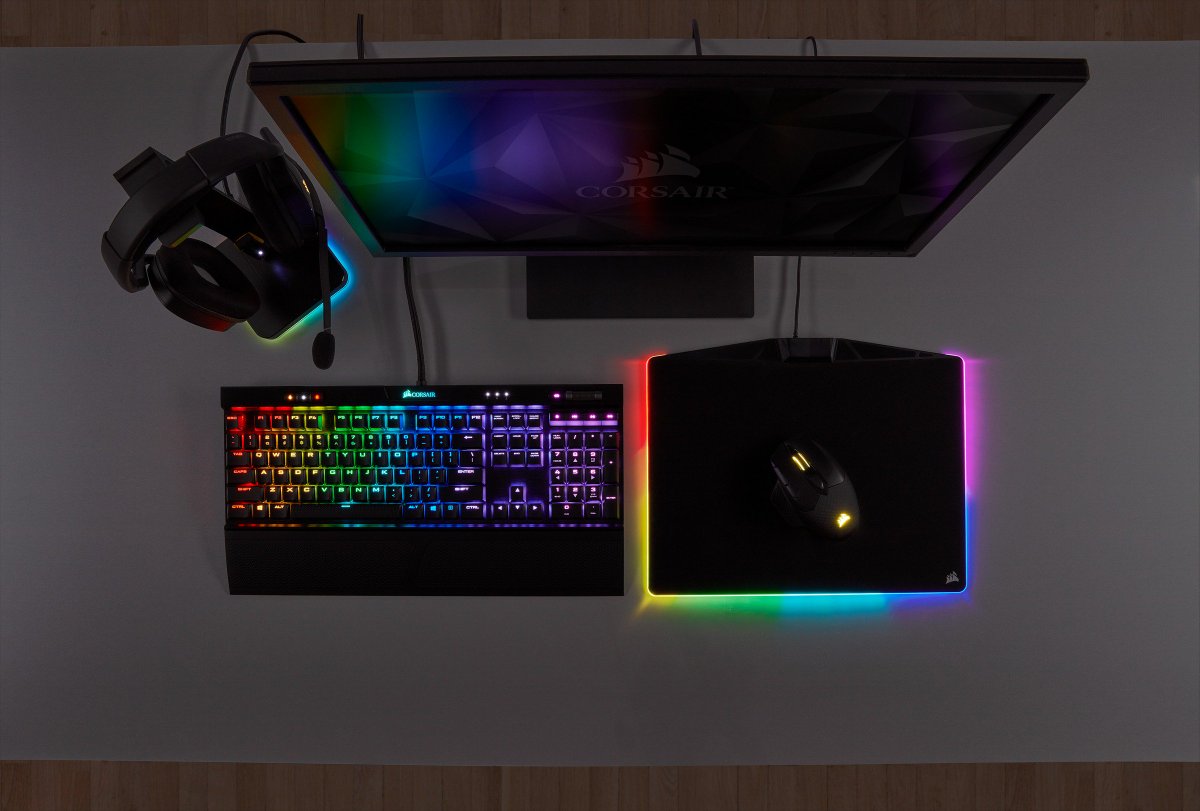 95 best Twitter @corsair images on Pholder | A beautiful desk appears ...