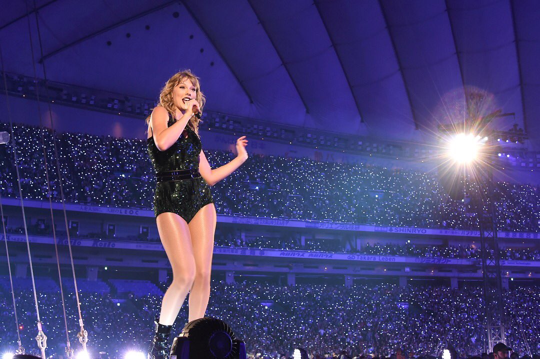 テイラー・スウィフト News On Twitter 「この衣装も着るのもこのセットリストをパフォーマンスするのもこの振り付けで踊るのも