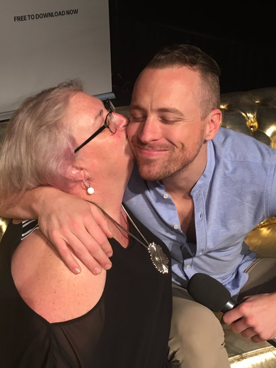 Christopher Wayne (@chriswaynemagic) | Twitter