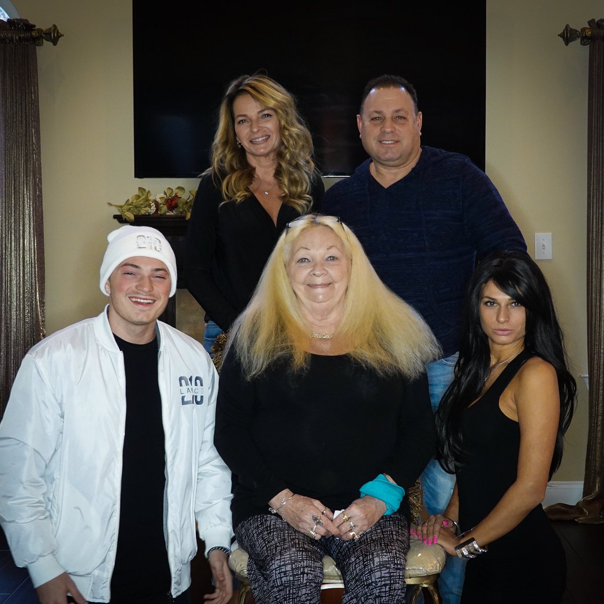 211 best Twitter u/lance210 images on Pholder | Trippy