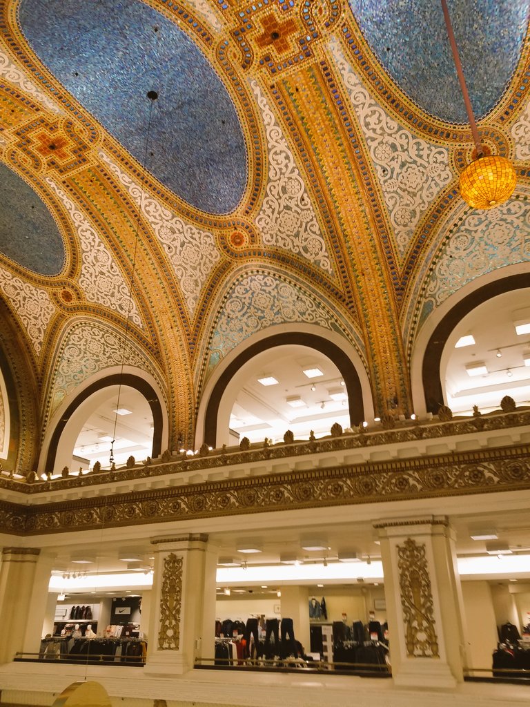 Tracey Ryniec on Twitter: "Why will brick and mortar stores survive? Because I can't look at ...