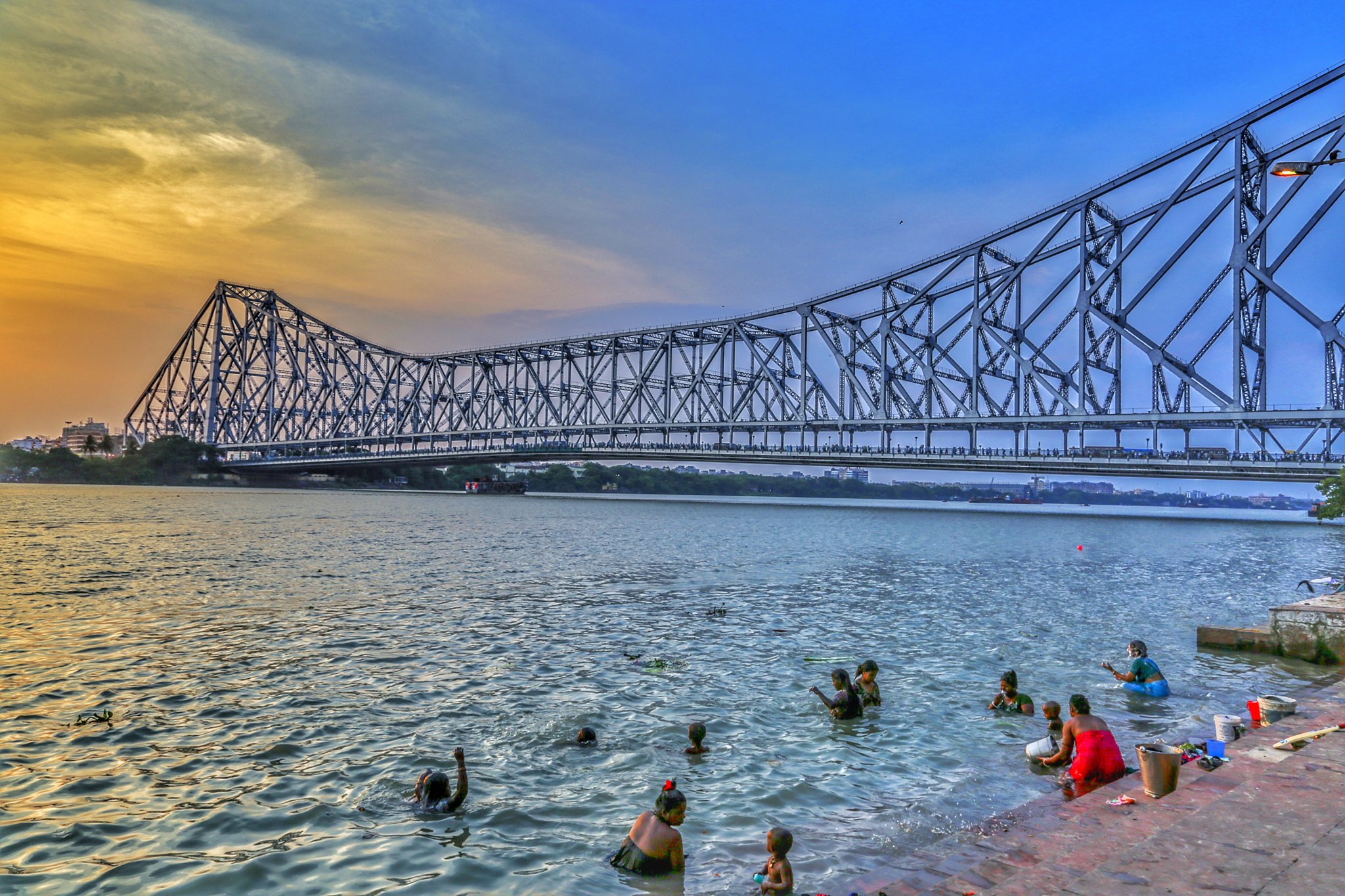 Howrah Bridge Kolkata Wallpaper Top 10 Historical Monuments In Kolkata