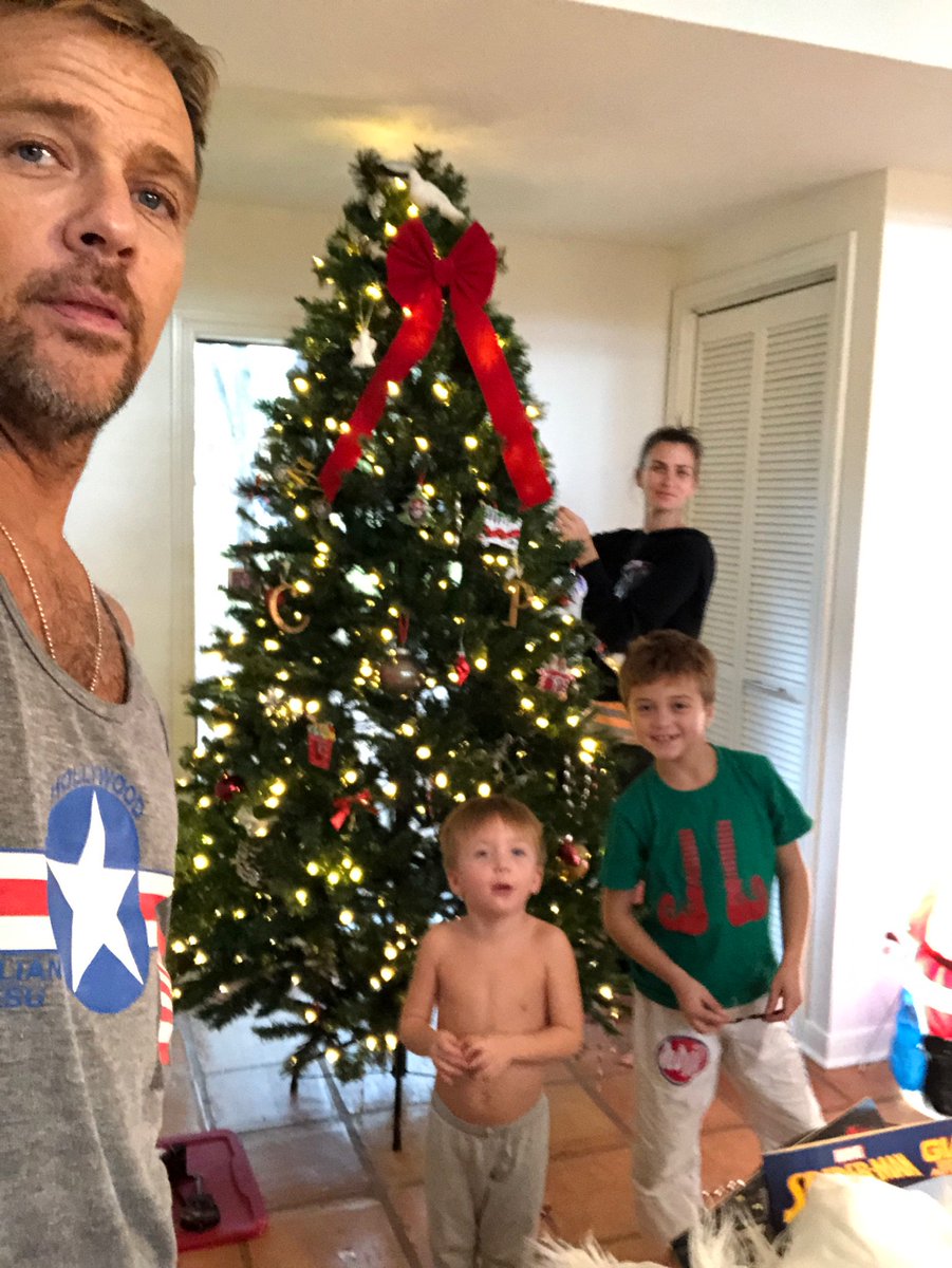 Sean Patrick Flanery Son Charlie