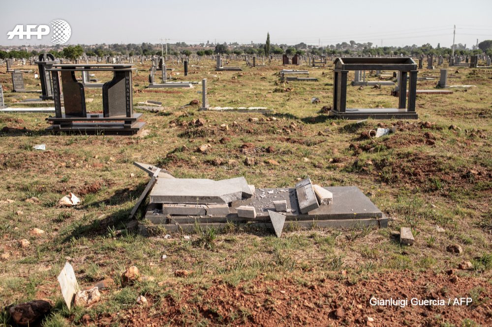 In the middle of the vast Avalon cemetery in Johannesburg's Soweto ...