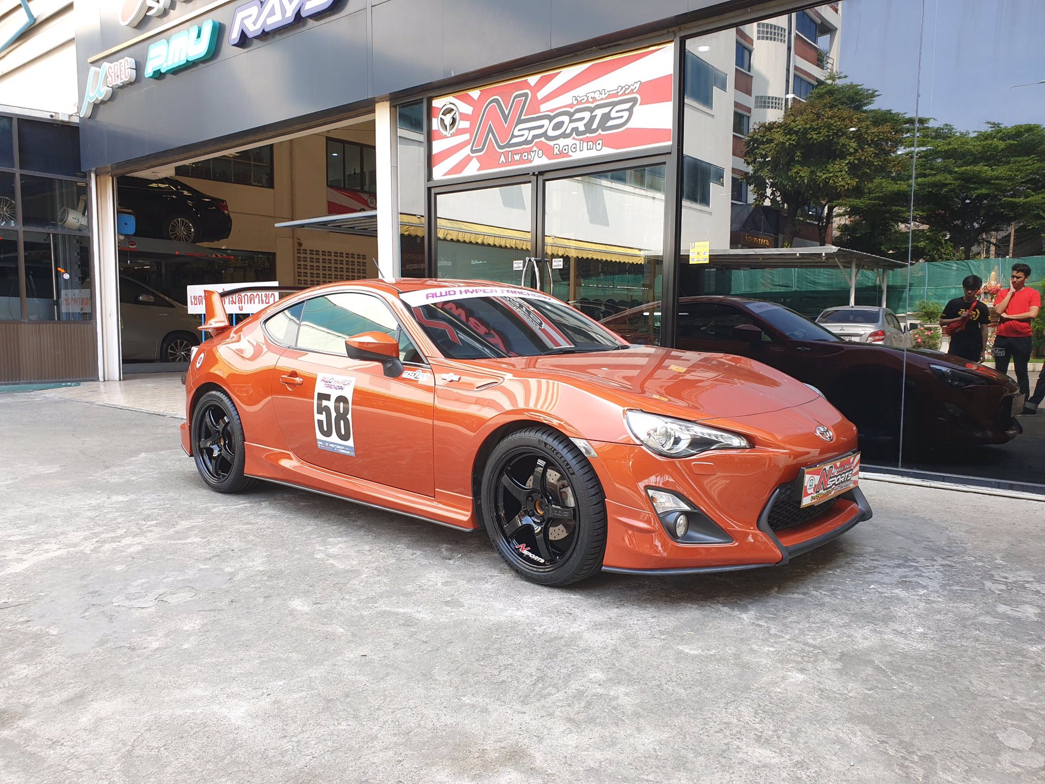 Nsports Always Racing on Twitter: "Toyota FT86 + ล้อเรย์ Gramlight 57CR 18" พร้อมรัดยาง มิชลิน ...