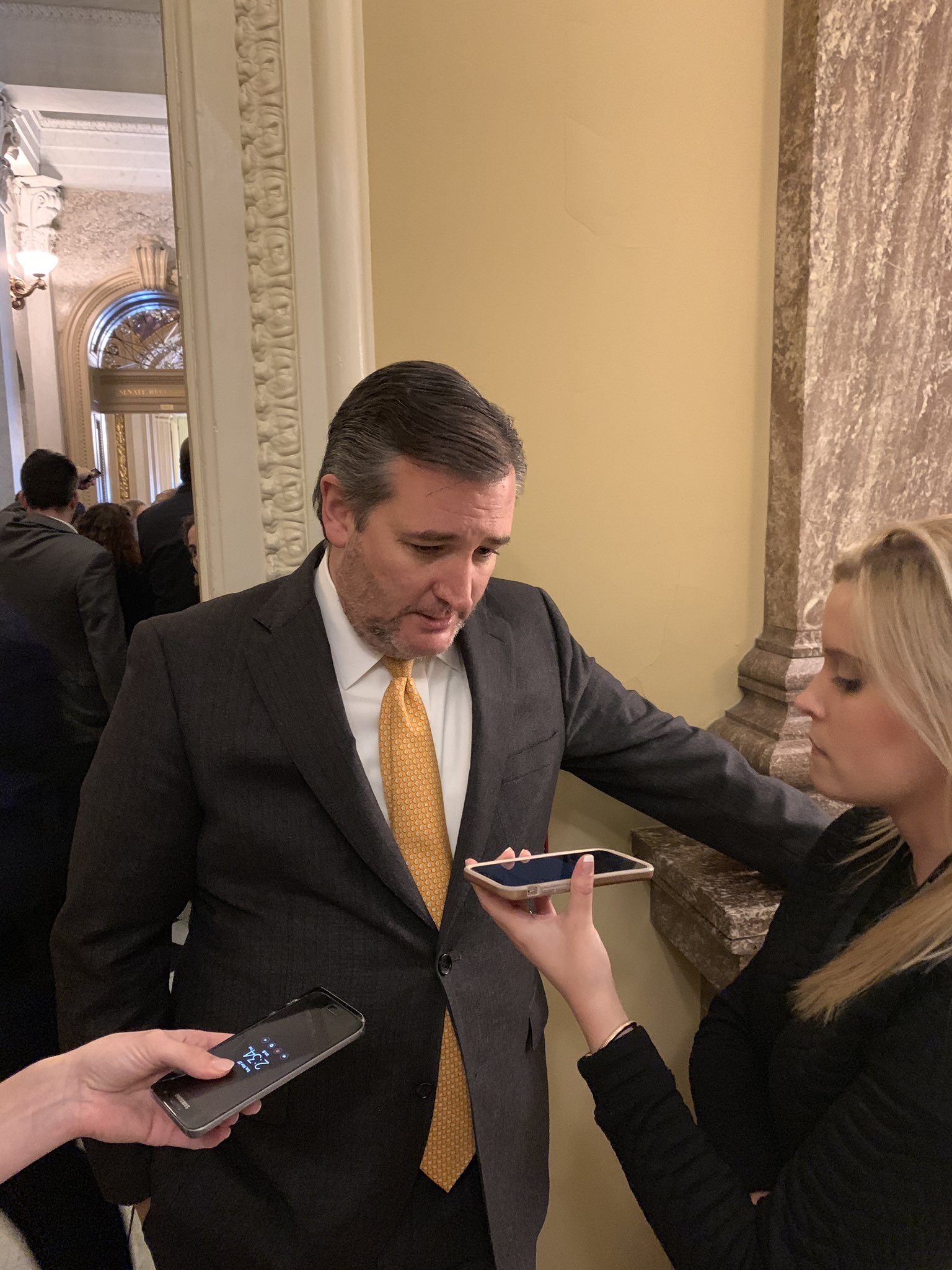 Igor Bobic on Twitter: "WASHINGTON — Lawmakers are facing a pretty hairy situation with just 10 ...