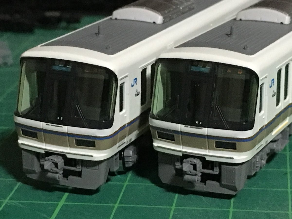 Koseiji on Twitter: "KATO 221系ﾘﾆｭ-ｱﾙ車「大和路快速」 を早速ながら湖西線仕様に( 路線記号幕、転落防止ホロなし、弱冷車変更前の少しだけ前の仕様にしました ...