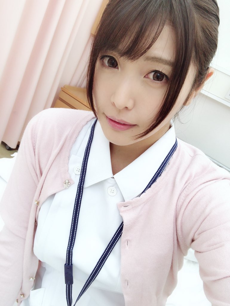 新村あかり♡6月28日ラムタラ上野店イベント On Twitter 撮影でした〜〜♥️ ️♥️ ️ 今日もナース♡♡♡ 優しく筆下ろしして