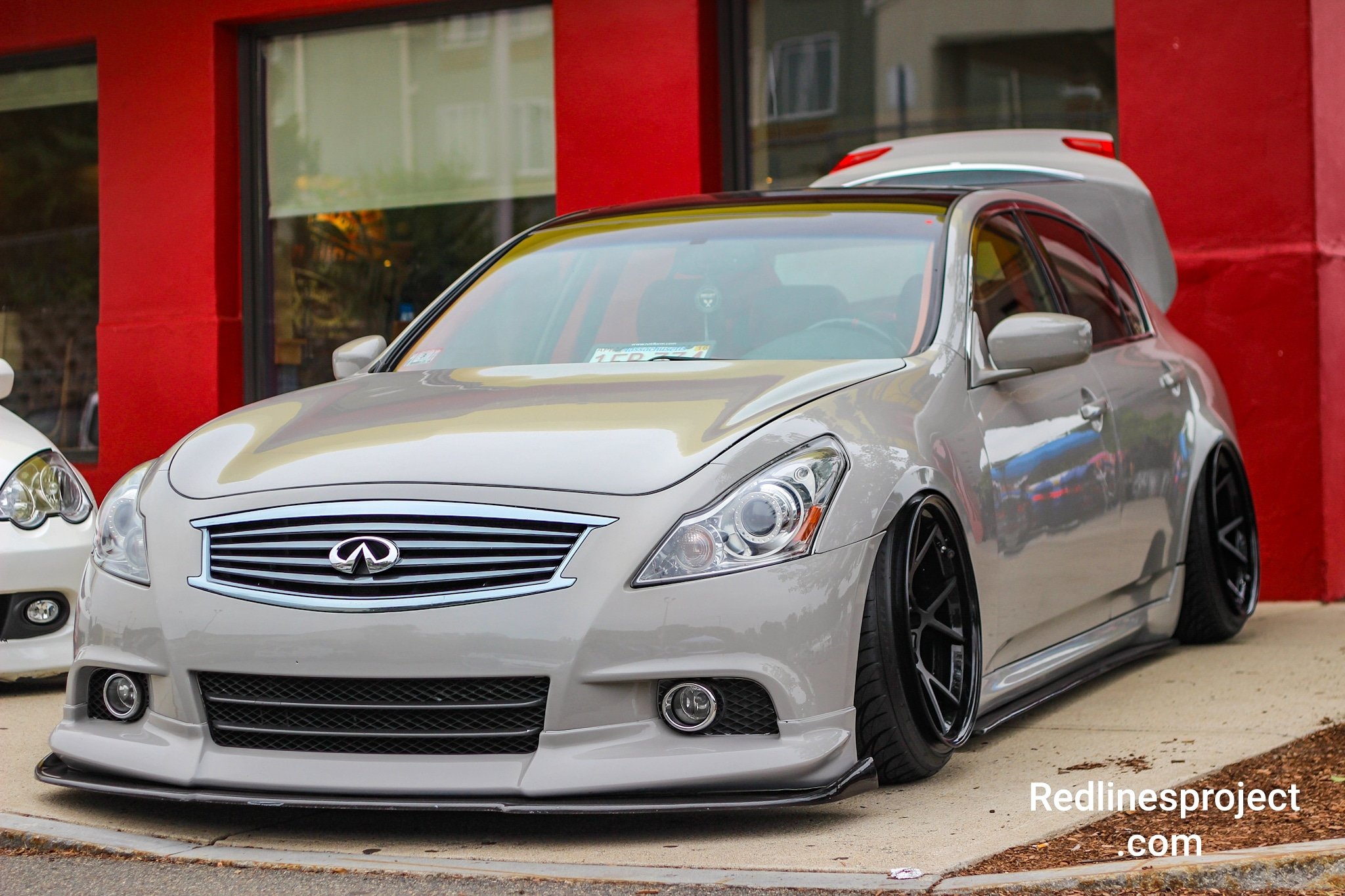 Slammed Infiniti G37 Sedan