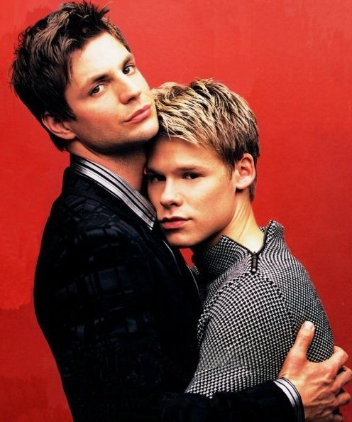 Brian Kinney And Justin Taylor Kissing