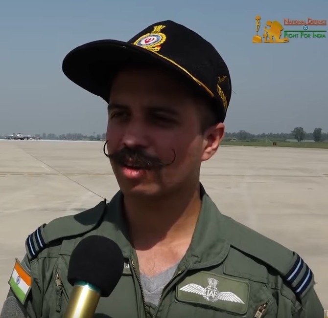 The Top 34 pilot moustaches | Hush-Kit