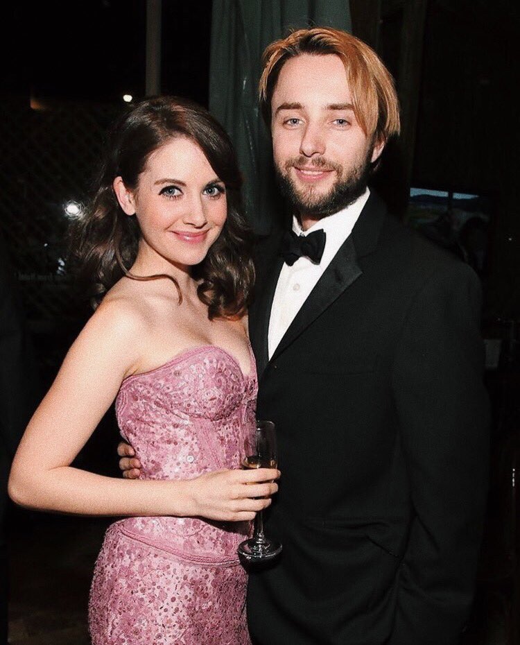 Alison Brie Vincent Kartheiser