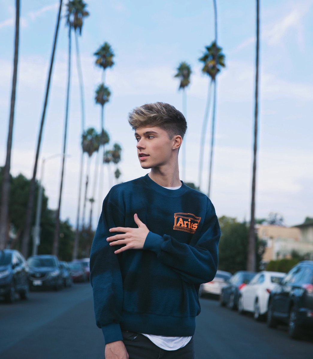 131 best Twitter Hrvy images on Pholder | HRVY, Blair and Dannapaola