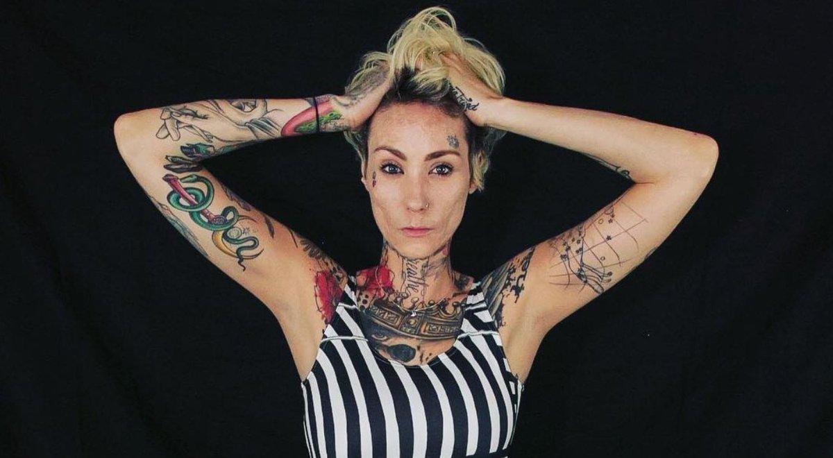 Jael Strauss Americas Next Top Model