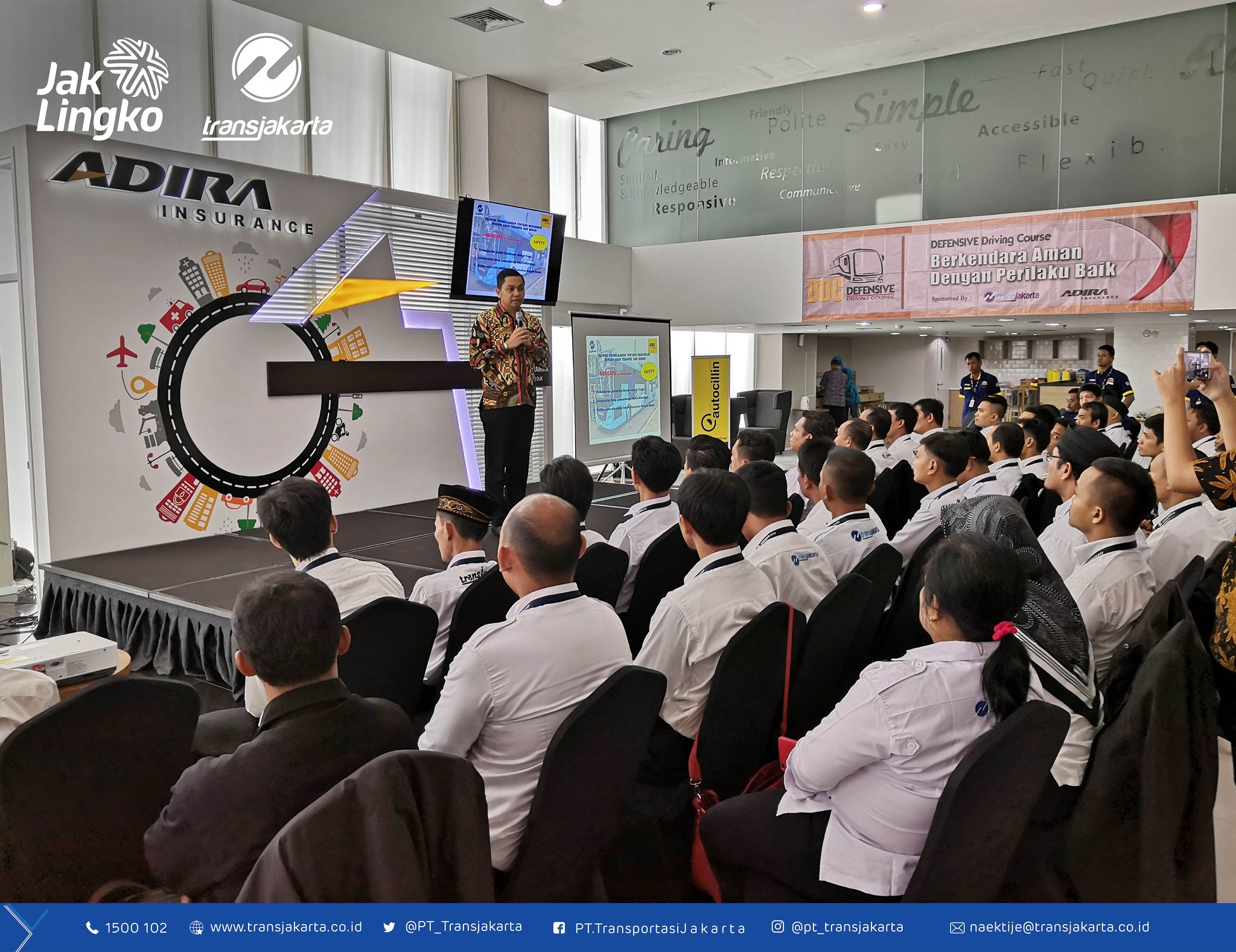 Transportasi Jakarta on Twitter: "Pada Desember 2018, safety & defensive training memasuki batch ...