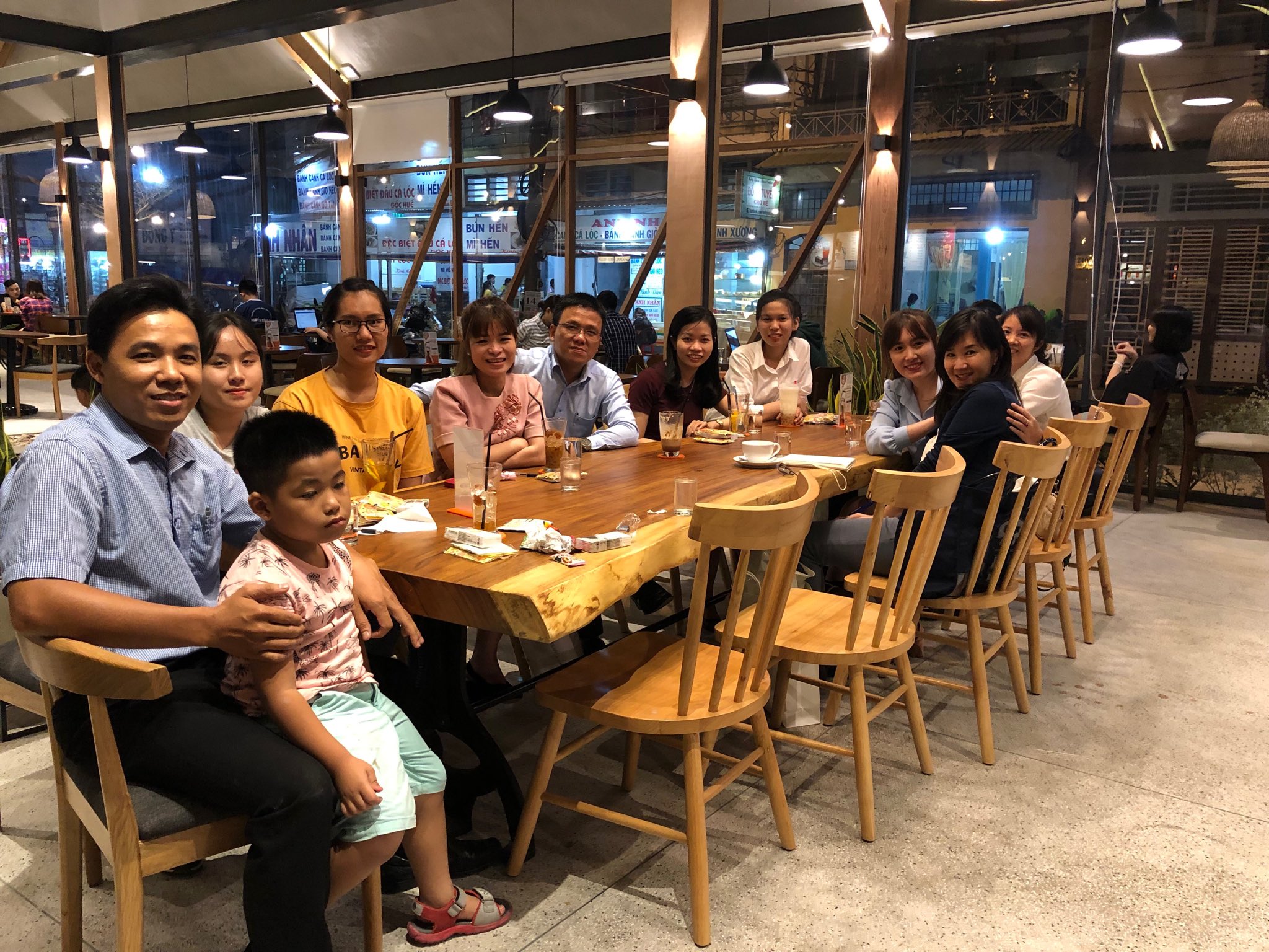 Miori Sagara on Twitter: "ホーチミンでは、BaopartLeader(バオバブでは各チームのリーダーをBaopartLeaderと呼んでいます）とBaopart ...