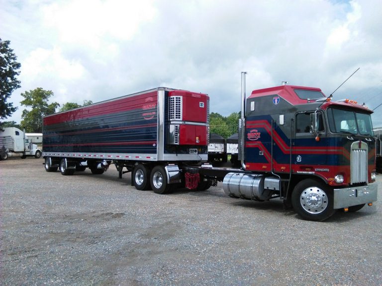 Custom Kenworth Cabover