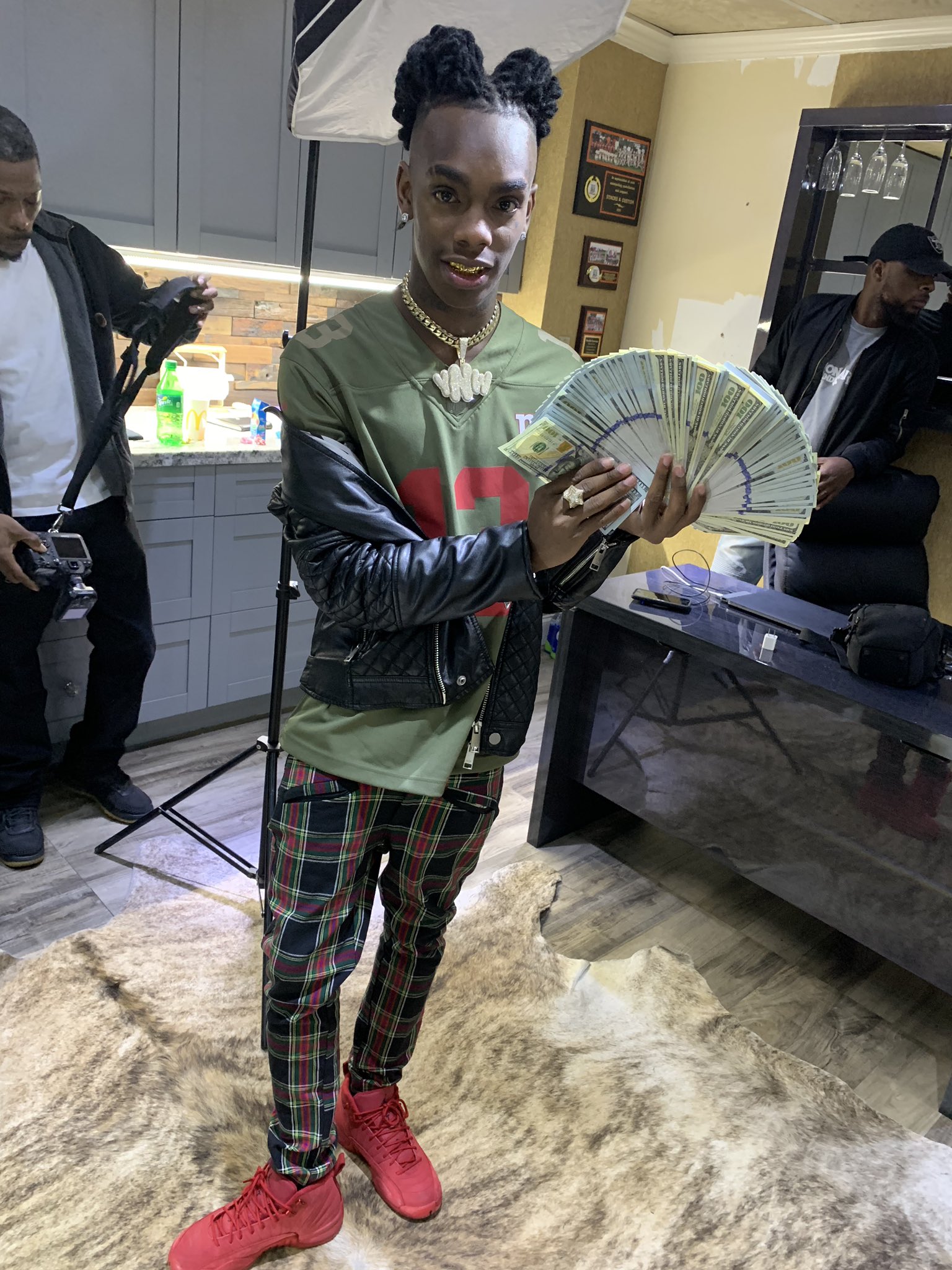 Y Melly Melvin & Melly 2 Face 🌗 (@YNWMelly) / X