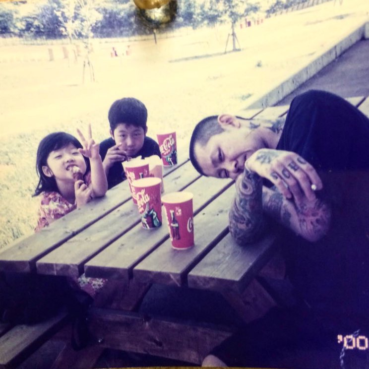 KO_SLANG on Twitter: "もう27歳ですよ、うちの息子くん。そりゃあ、おれもそろそろ50だわな。息子くん、たまに連絡よこしなさいよ。誕生日おめでとう。…