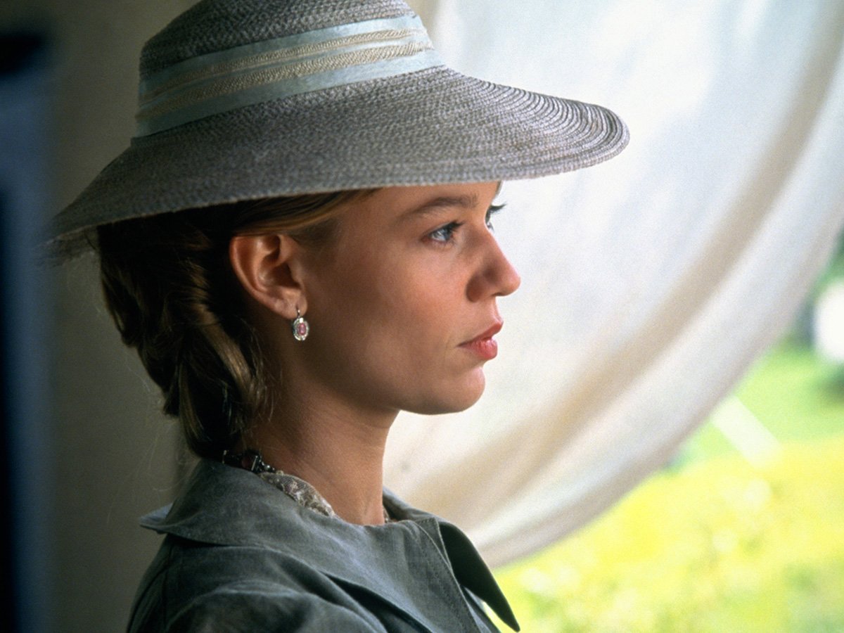 Samantha Mathis Little Women