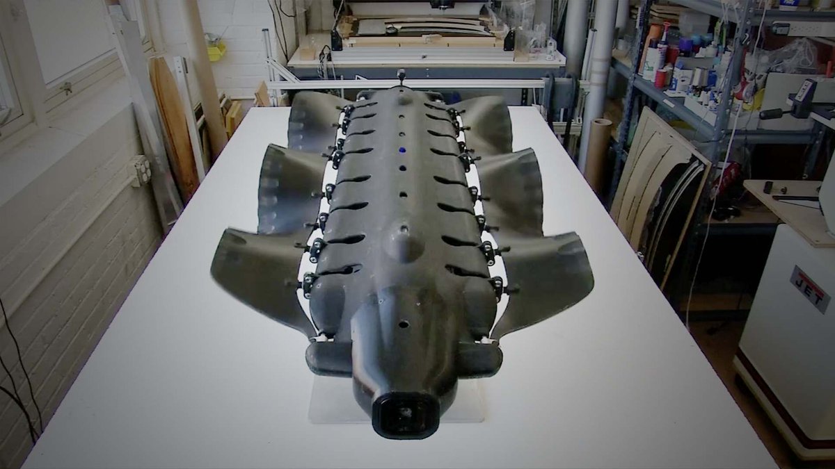 MostWatched Velox, an amphibious robot propelled by a pair of ...