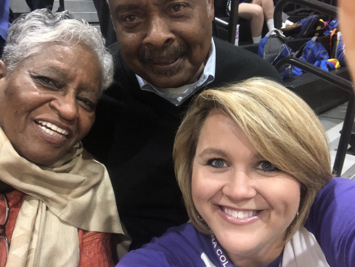 Amanda Abell's Instagram, Twitter & Facebook on IDCrawl