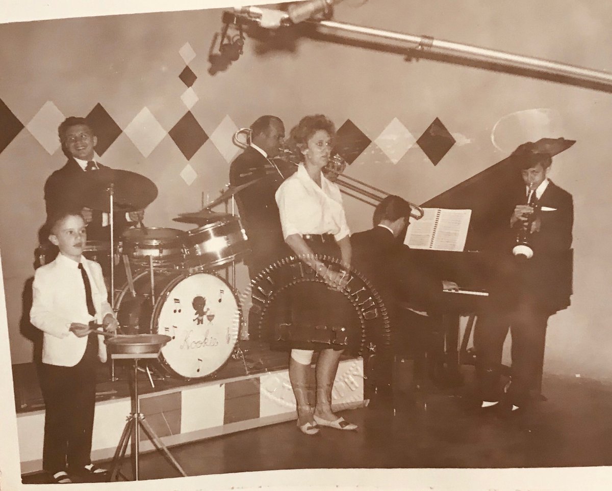 A Holiday Friday Flashback almost as old as Beano’s pic. On the set of ...