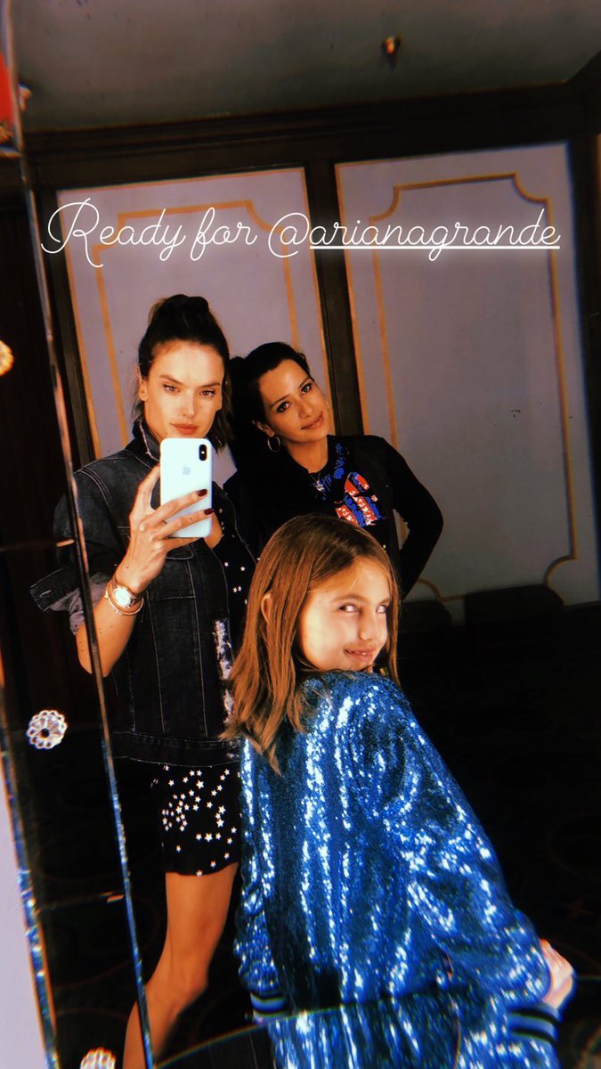 Alessandra Ambrosio - Starporträt, News, Bilder | GALA.de