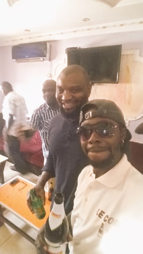 Deejay Michael on Twitter: "Deejay Michael et son boss a Yde au snack bar le coin sis camp sonel ...